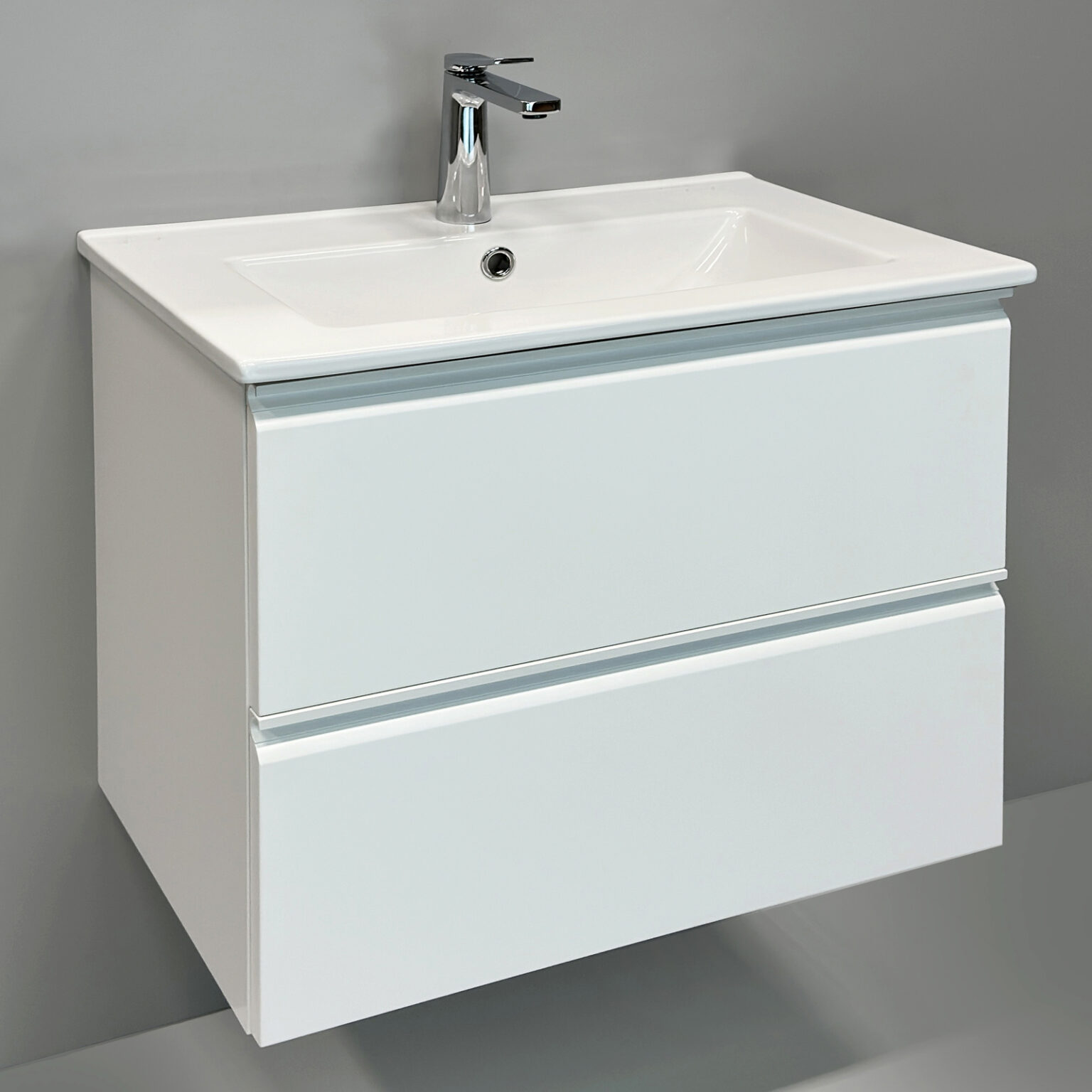 Vonios spintelės mažoms erdvėms Archives - Vonios kambario baldai